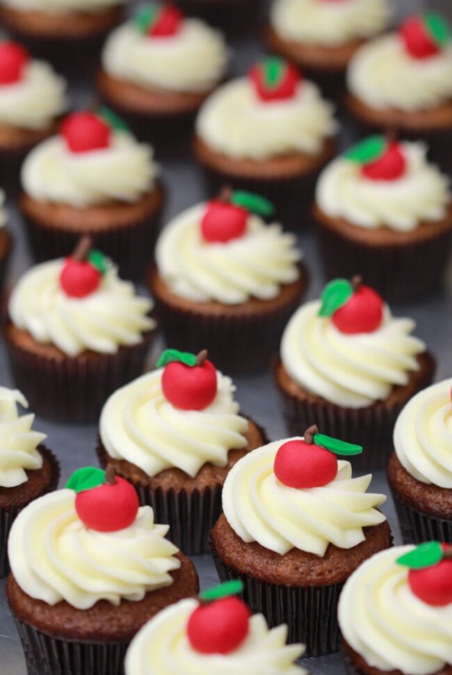fondant apple cupcake toppers