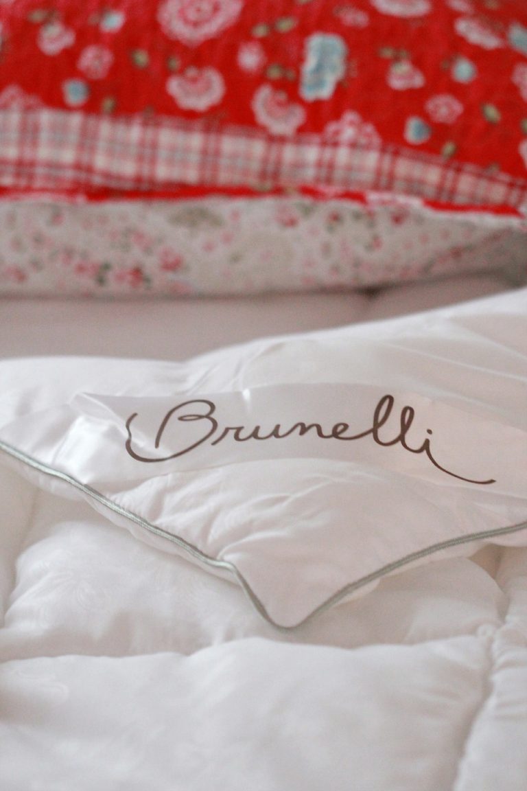 Brunelli Bedding & Colorful Christmas Cookies