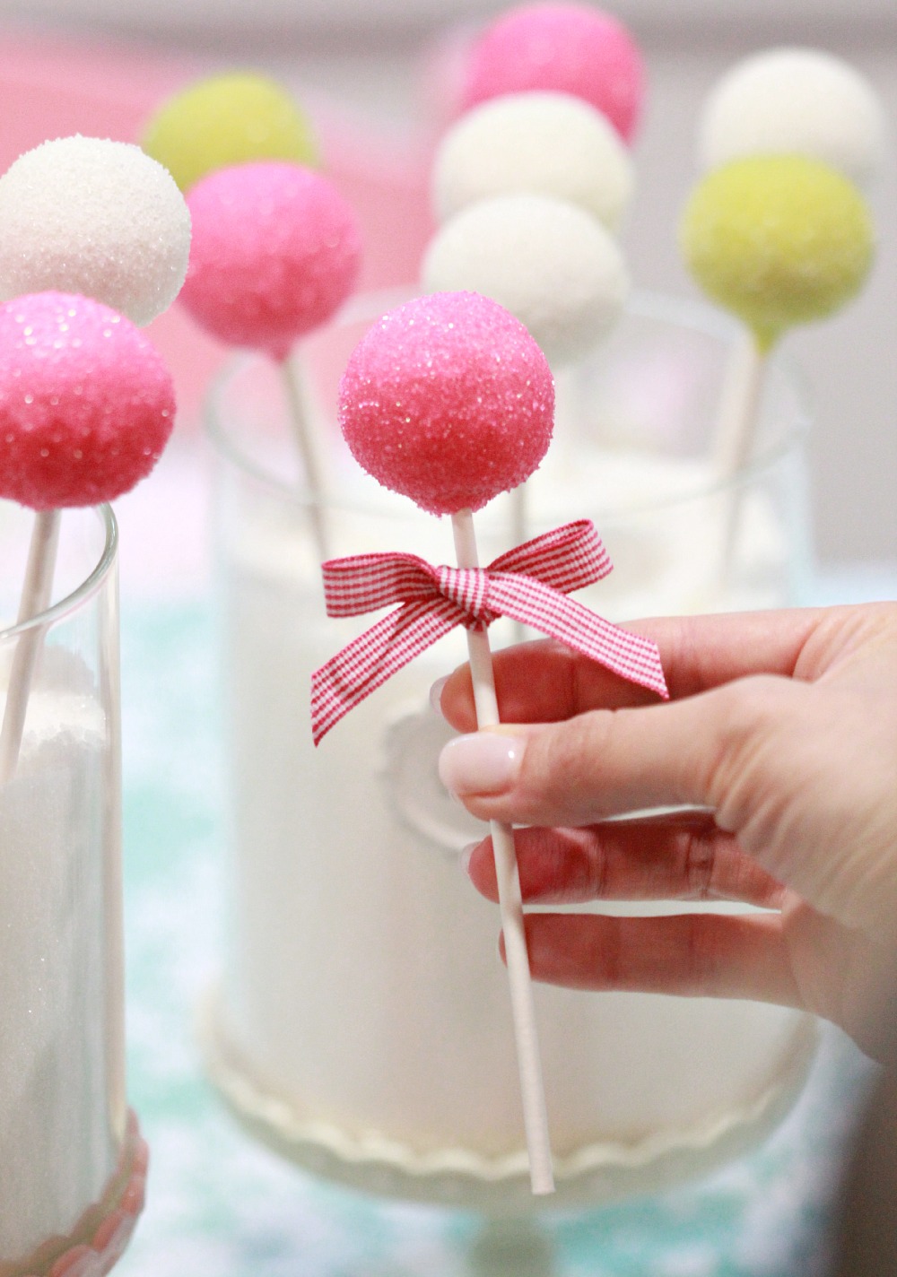 easy and pretty cake pops sweetopia