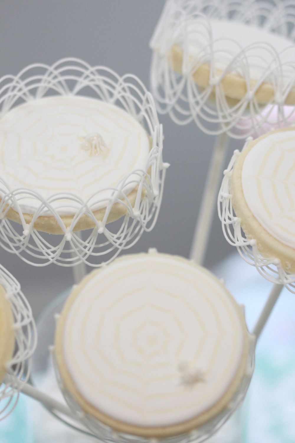 oriental stringwork cookies