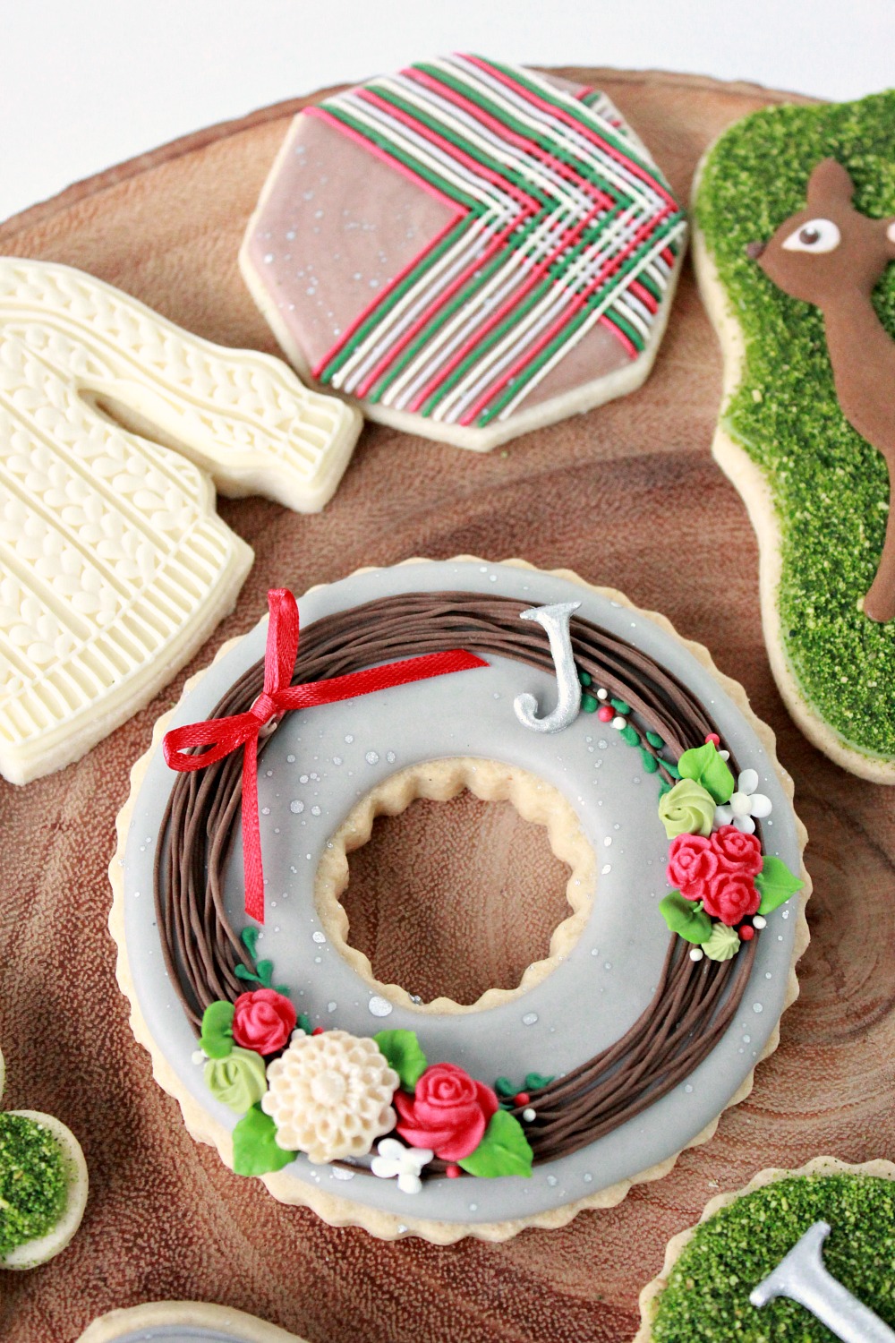 Festive Christmas Cookies | Sweetopia