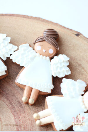 Video – Decorating Christmas Cookies | Sweetopia