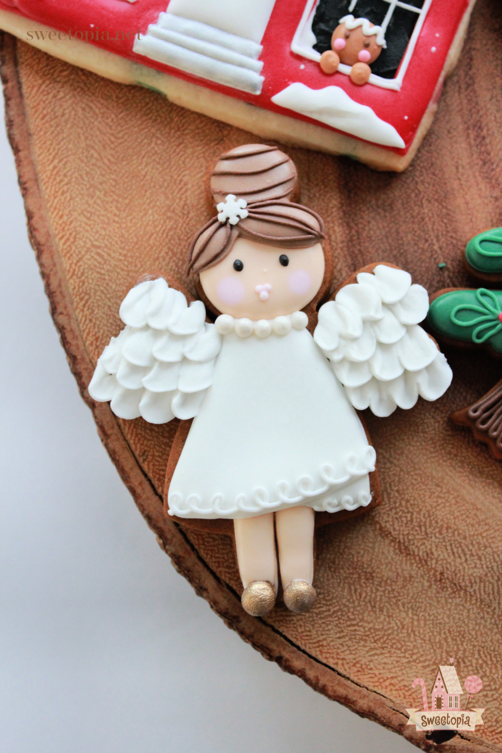 Video – Decorating Christmas Cookies | Sweetopia