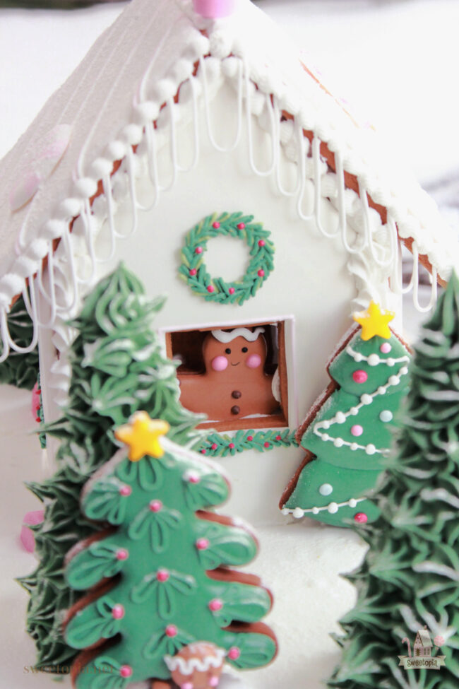 Gingerbread House Recipes & How-To (Video)
