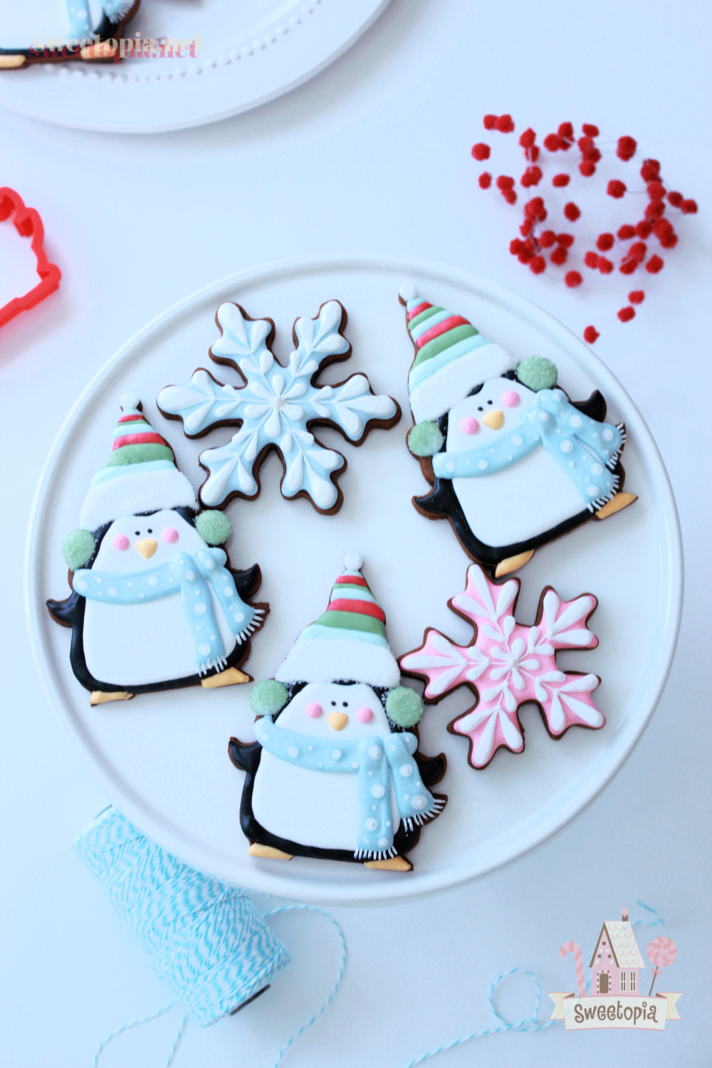 Video – Decorating Penguin Cookies