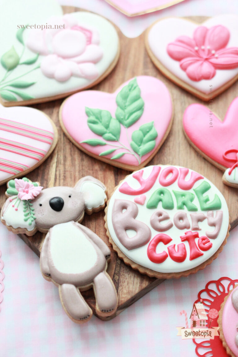Video – How to Decorate Valentine’s Day Sugar Cookies | Sweetopia