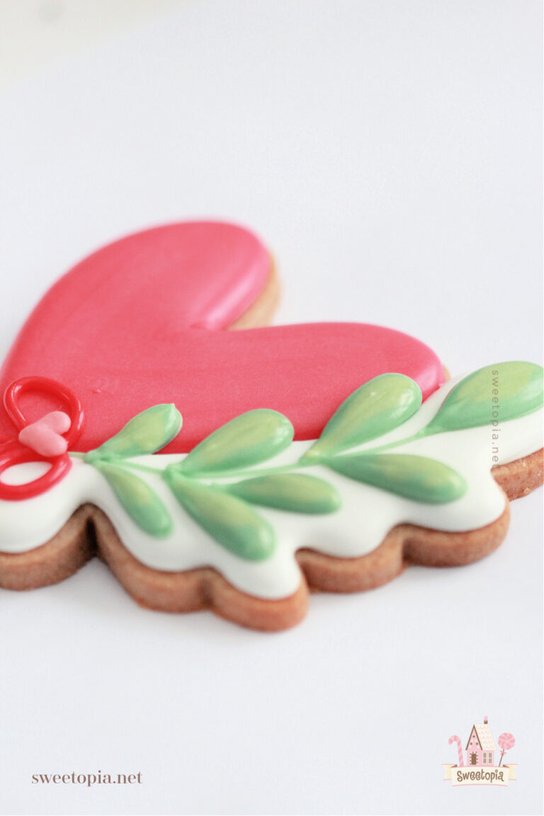 Video – How to Decorate Valentine’s Day Sugar Cookies