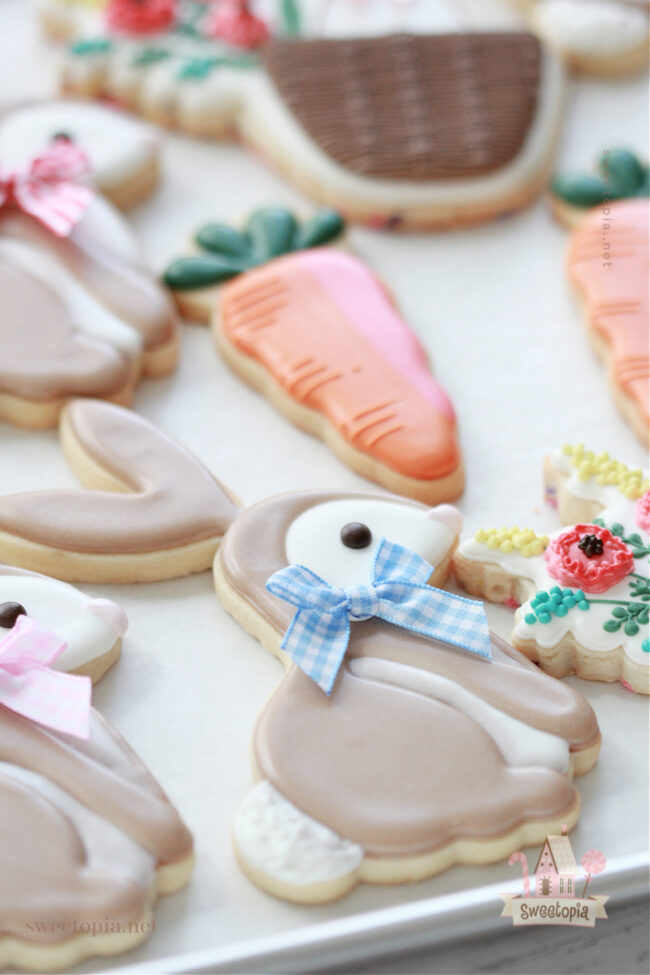 Easter-Bunny-Royal-Icing-Cookies