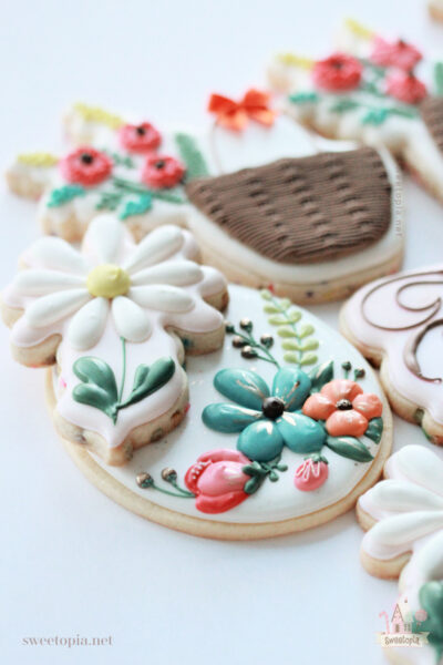 Easter Royal Icing Decorated Cookies | Sweetopia