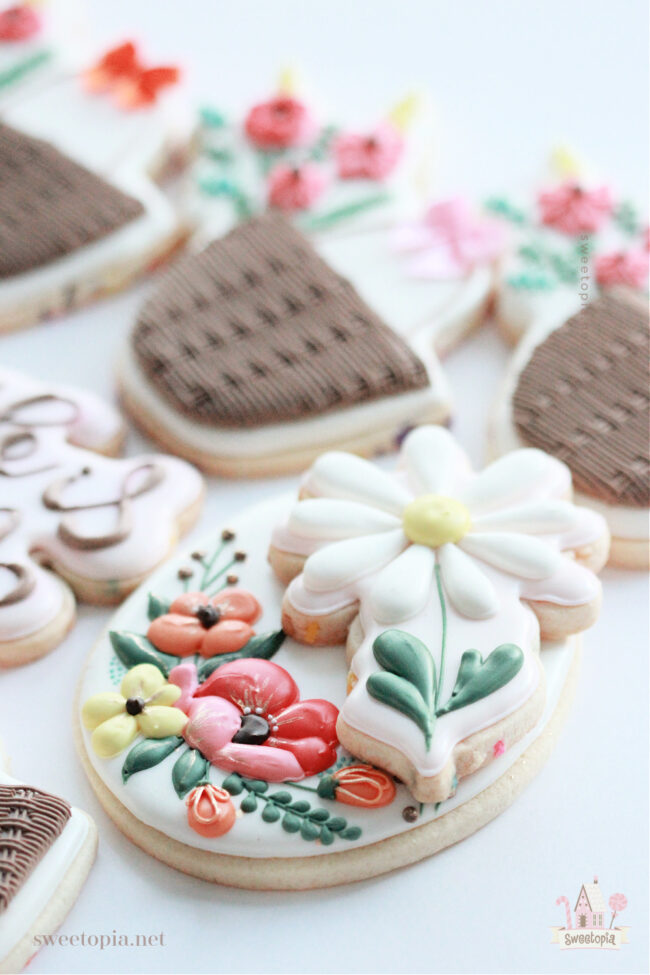 Easter Royal Icing Decorated Cookies | Sweetopia