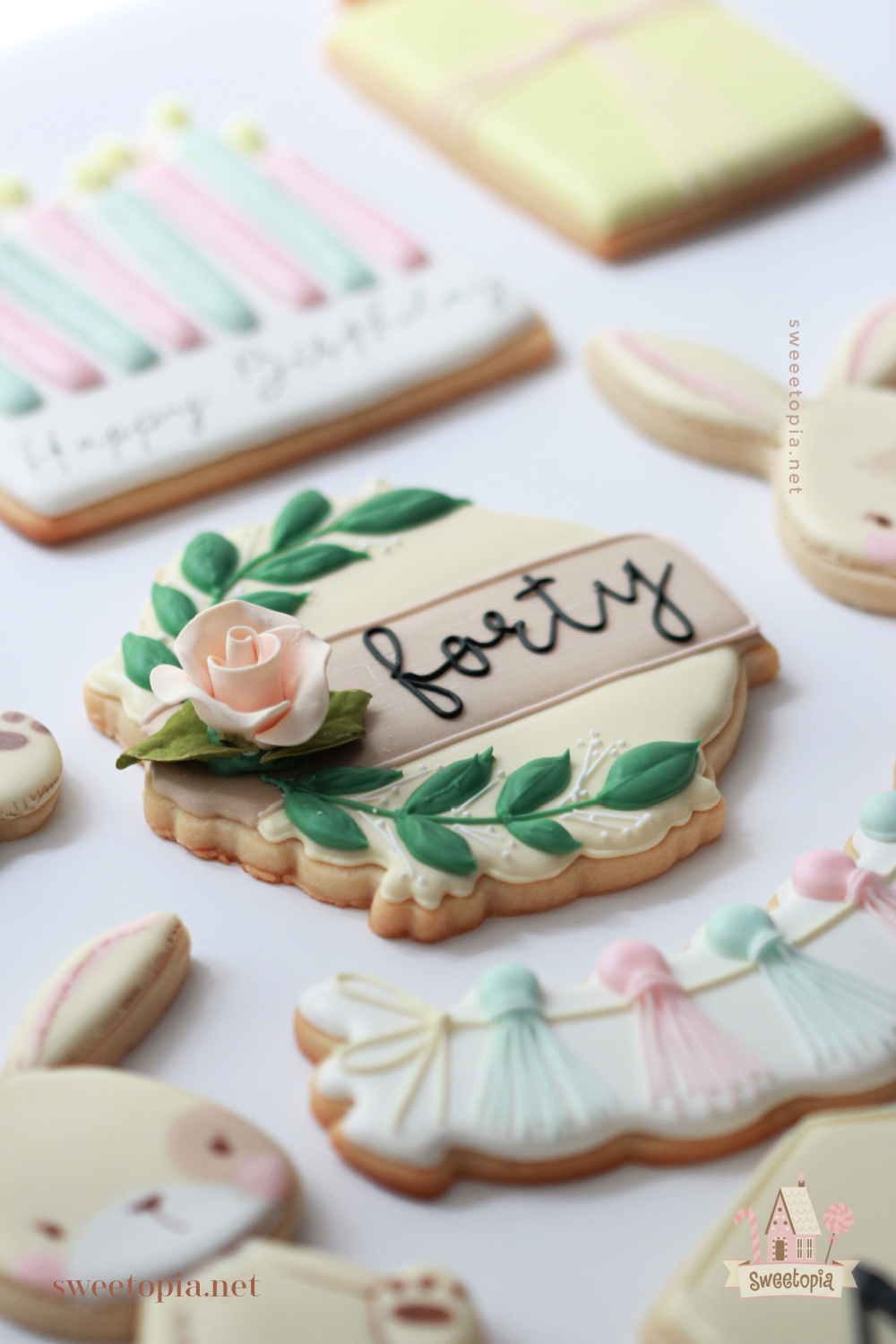 forty-decorated-cookies