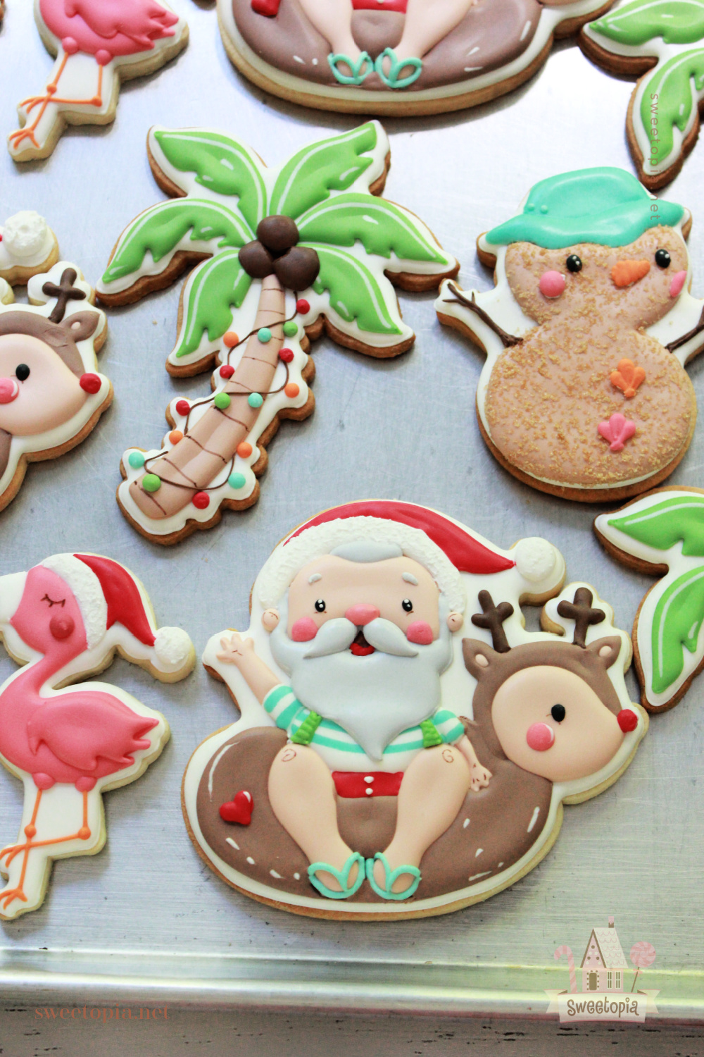 Christmas in July royal icing cookies | Sweetopia