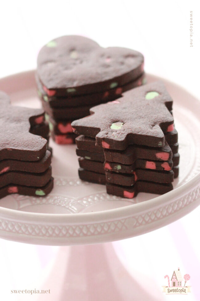 holiday-chocolate-chip-sugar-cookies-sweetopia | Sweetopia